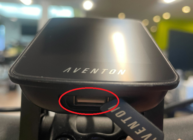 Display USB Port – Aventon